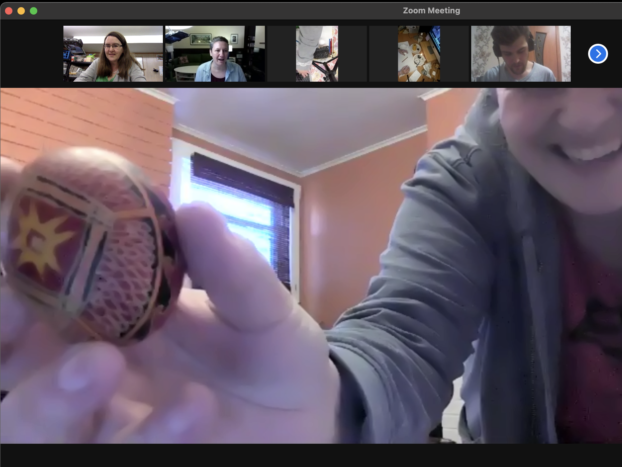 Virtual Crafting: Boosting Creativity While Building an Online ...